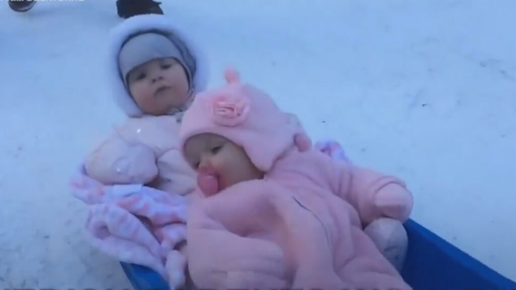 Mom has an unbelievable reason for leaving her baby outside in freezing ...